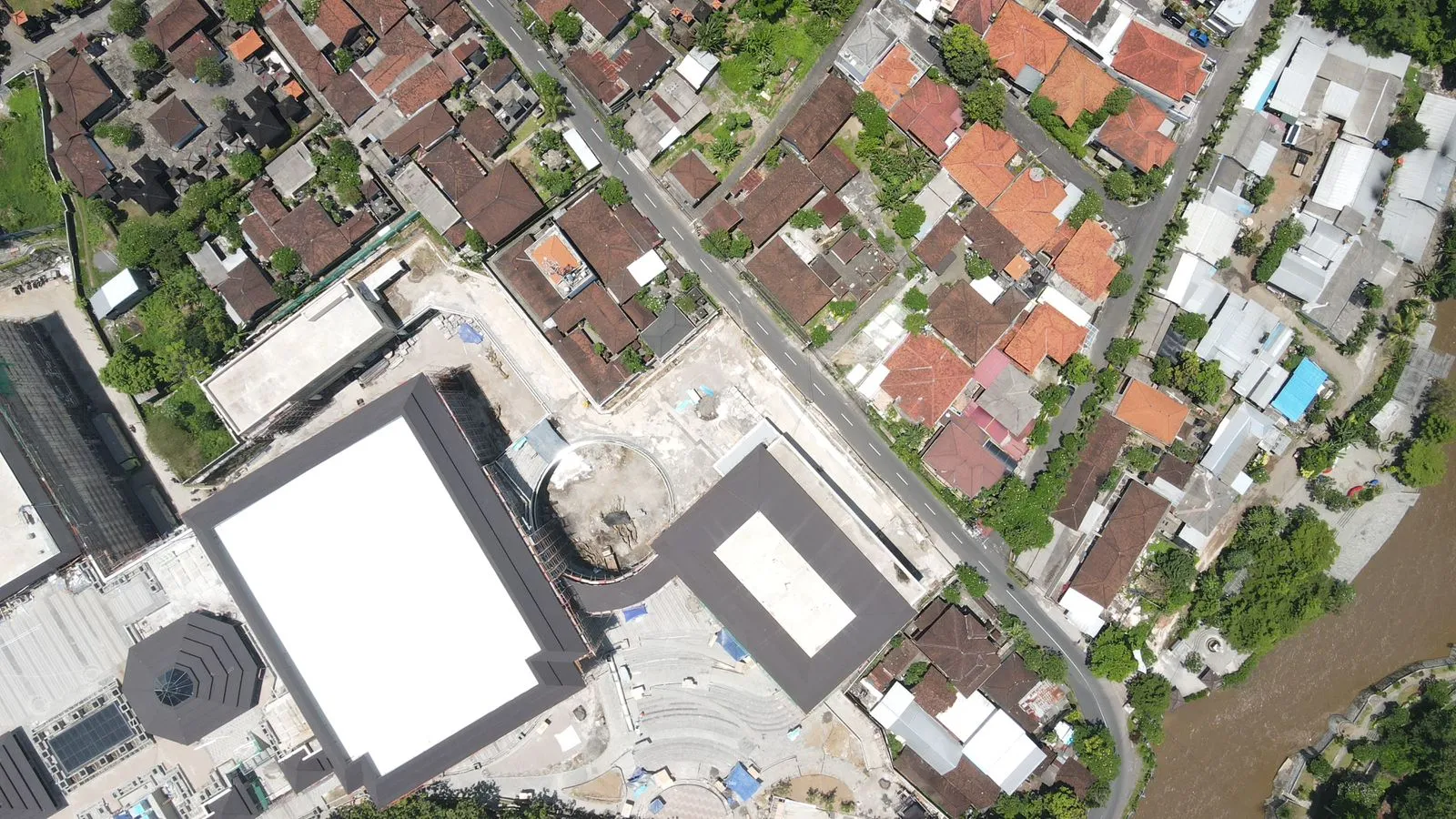 Living World Denpasar Bali | Mall | PT. Trimatra Jasa Prakasa